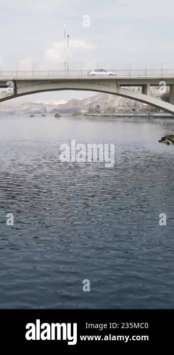 The transportation bridge built on the bridge, the image of the bridge ...