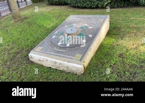 Napoleon Bonoparte monument and colorful houses in historic centre of ...