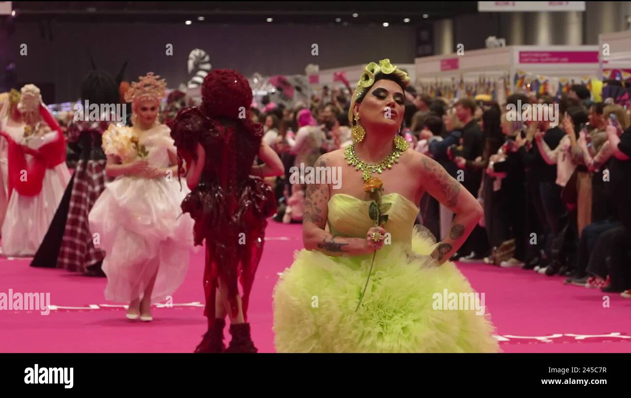 Drag Queens hit the runway at DragCon 2025 Stock Video Footage - Alamy