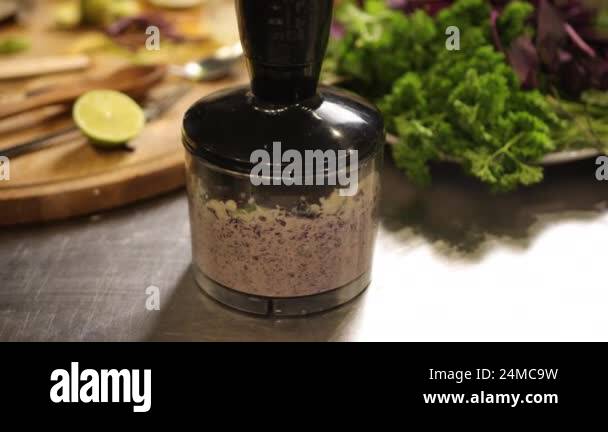 Food chopper, finely chopped, electric grinder. Compact black electric ...