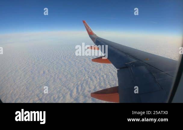 Easyjet plane window Stock Videos & Footage - HD and 4K Video Clips - Alamy