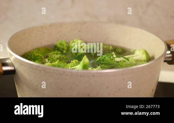 Cooking fresh, nutritious broccoli in boiling water is ideal for ...