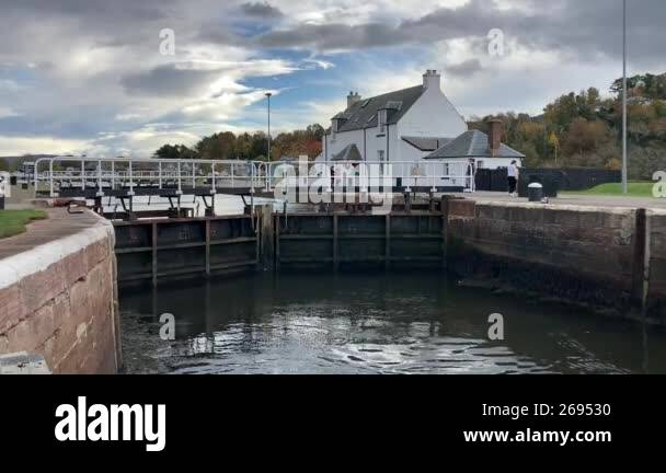 Caledonian Canal Sea Loch at Merkinch near Inverness, Scotland. Beauty ...