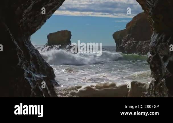 Shark Fin Cove a solitude empty beach in Northern California water ...