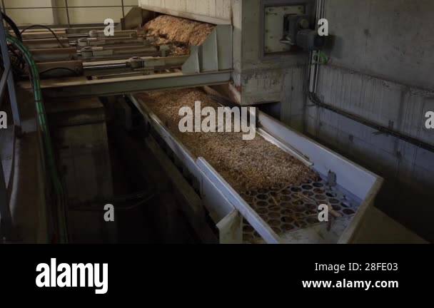 Metal pistons Stock Videos & Footage - HD and 4K Video Clips - Alamy