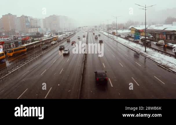 Kyiv, Ukraine December 1, 2022 Winter road in an urban environment ...