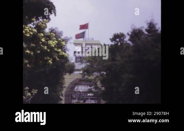 Hong kong, june 1985: lowu bridge border crossing between hong kong and ...