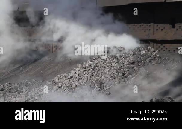 Final days of a Uk coke oven plant before deterioration becomes too ...