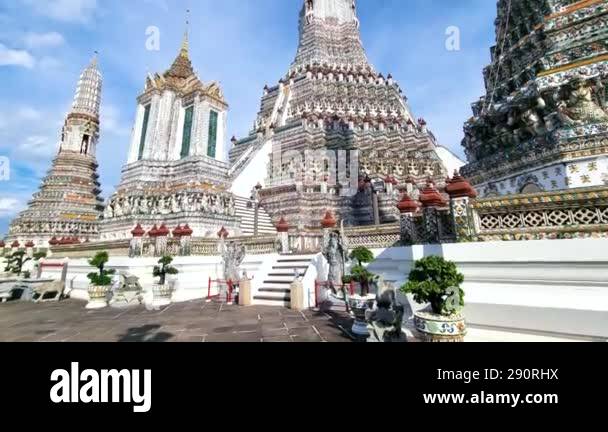 Marvel at the intricate designs and stunning architecture of Wat Arun ...