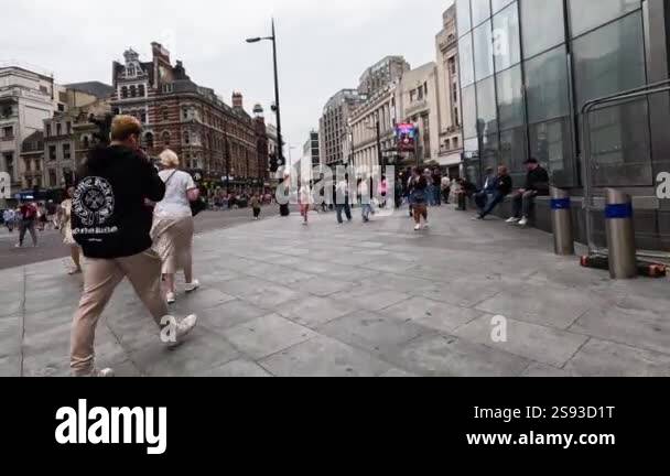 Pedestrians walking in a bustling London street Stock Video Footage - Alamy