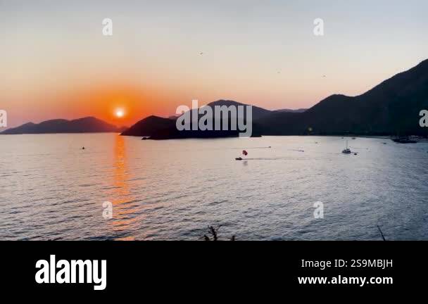 Beautiful golden bright sun Stock Videos & Footage - HD and 4K Video ...