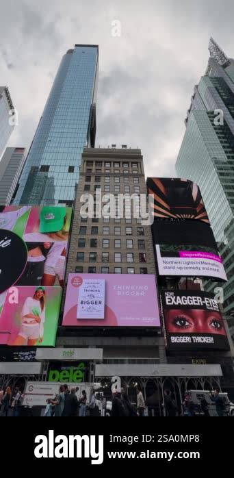 NEW YORK, USA - SEPTEMBER 1, 2024: A vibrant scene in Times Square ...