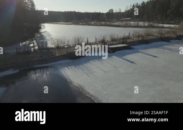 Frozen barbed wire Stock Videos & Footage - HD and 4K Video Clips - Alamy