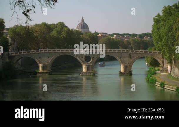 Ponte Sisto Renaissance bridge in Rome, Italy, connects Trastevere with ...
