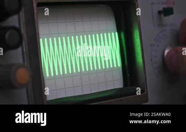 Oscilloscope Waveform Display Stock Videos And Footage Hd And 4k Video Clips Alamy