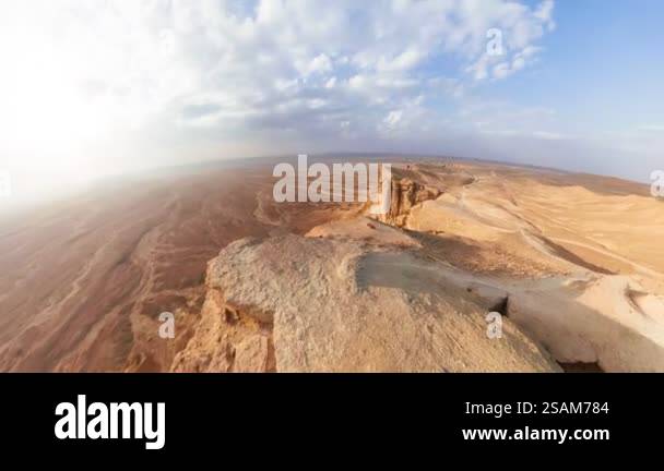 360 Panoramic view of the stunning Jebel fihrayn, or edge of the world ...