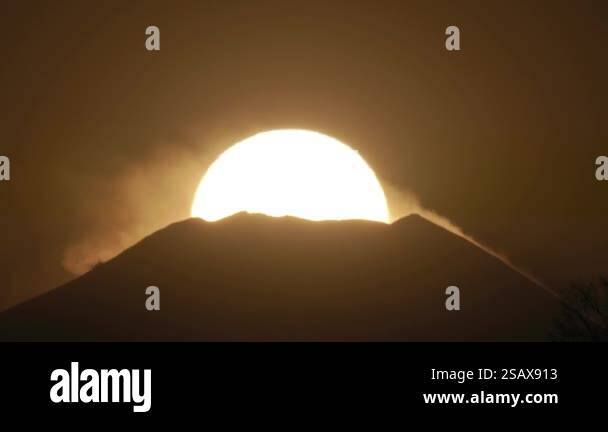 Tokyo,Japan - January 30, 2025: The diamond Fuji, the sun setting ...
