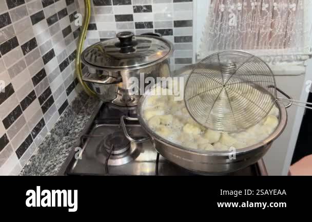 Manti is a traditional Turkish dish made of thin dough stuffed with a ...