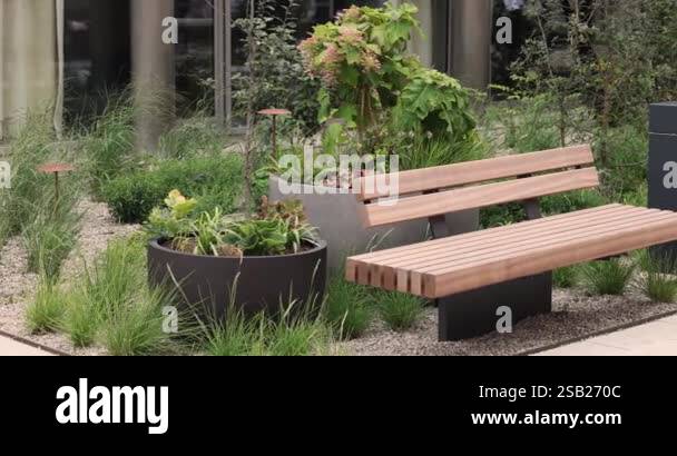 Government bench Stock Videos & Footage - HD and 4K Video Clips - Alamy