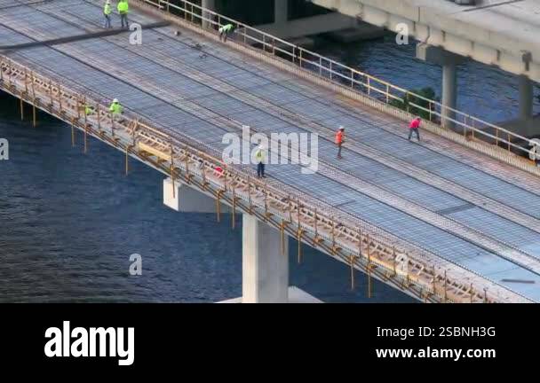 Men at work at construction of new highway bridge lanes in Ellenton ...