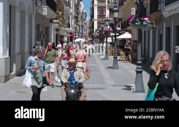 Cadiz, Cadiz - Spain - 05-07-2024: Shopping street in Cadiz with ...
