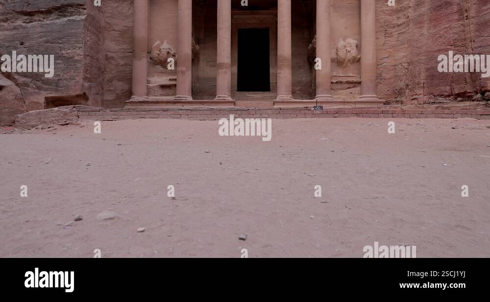 Jordan Petra Facade Of The Treasury Building The Ancient Nabatean Stock ...