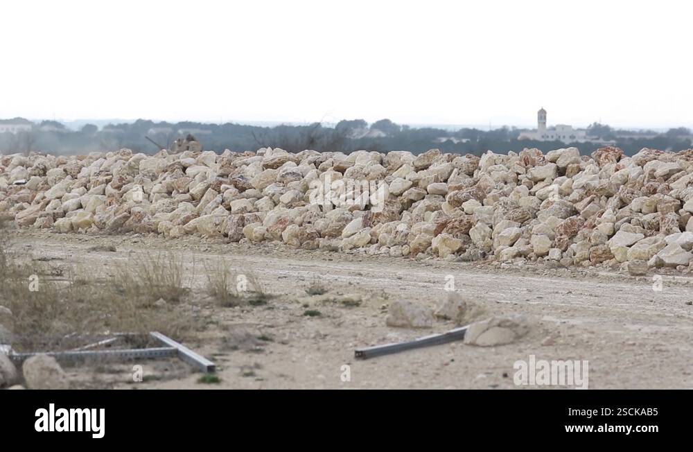 M1 Abrams tank tracking over dusty track Stock Video Footage - Alamy