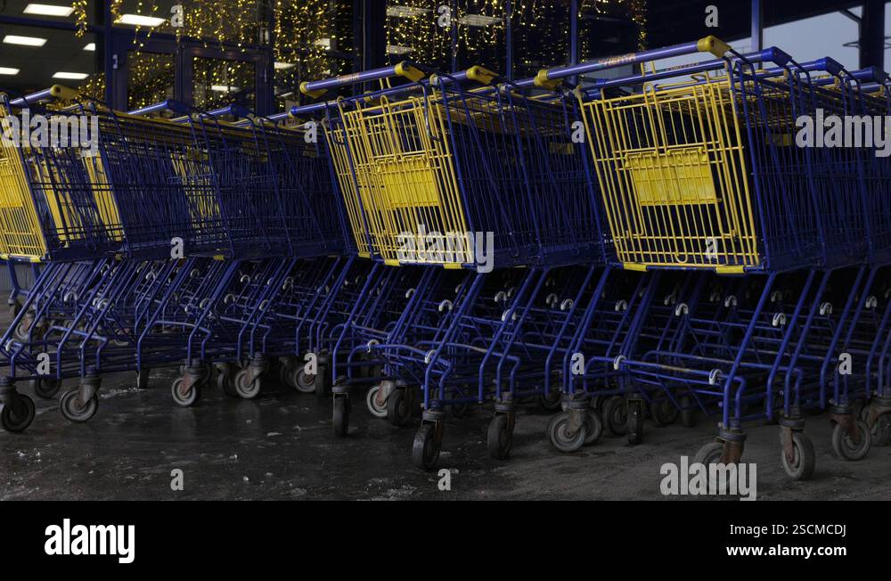 Store grocery carts Stock Videos & Footage - HD and 4K Video Clips - Alamy