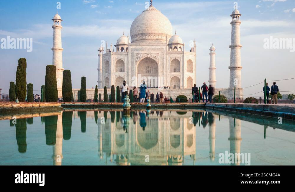 Time Lapse View of Tourists at the Taj Mahal in Agra, India, Zoom Out ...