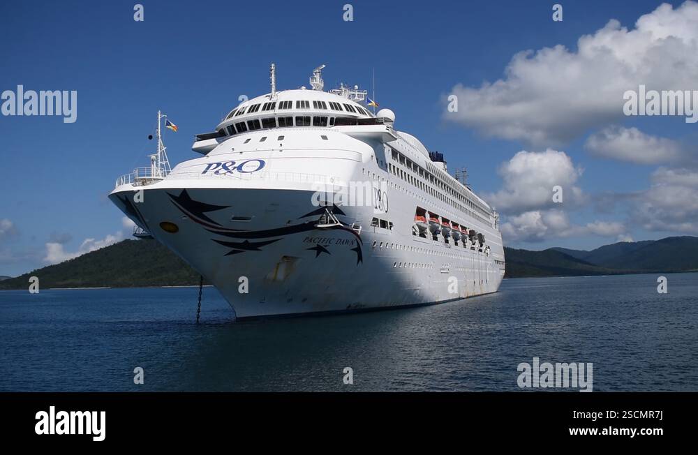 Sideways pan of P&O Pacific Dawn Ship Stock Video Footage - Alamy