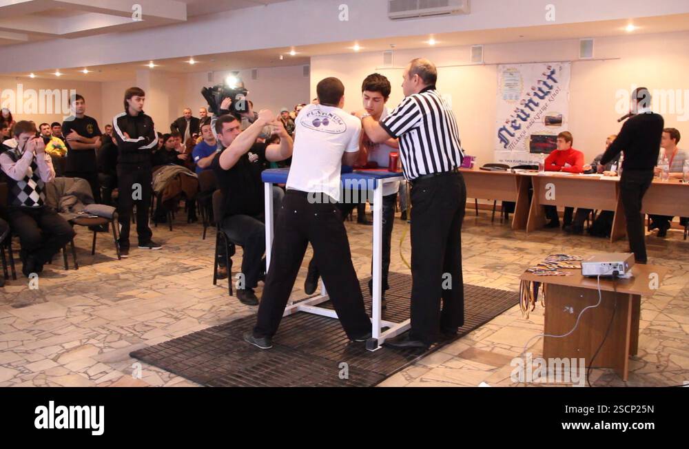Arm wrestling Stock Video Footage - Alamy