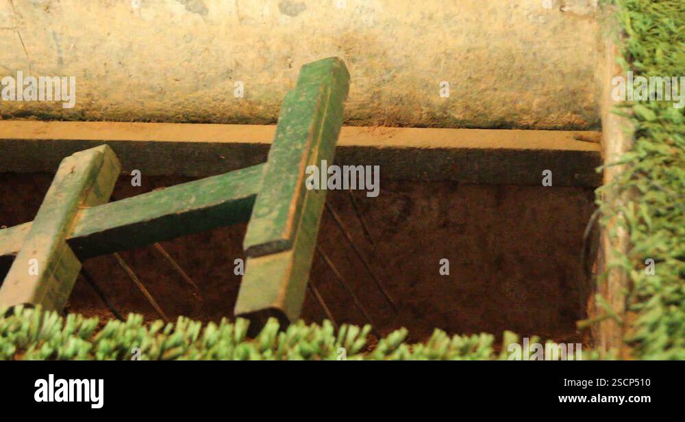 Booby trap Stock Videos & Footage - HD and 4K Video Clips - Alamy