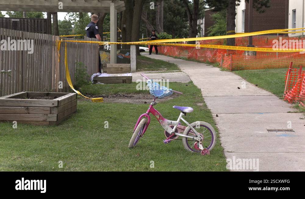 Toronto police and shooting murder crimes scene in residential area of ...