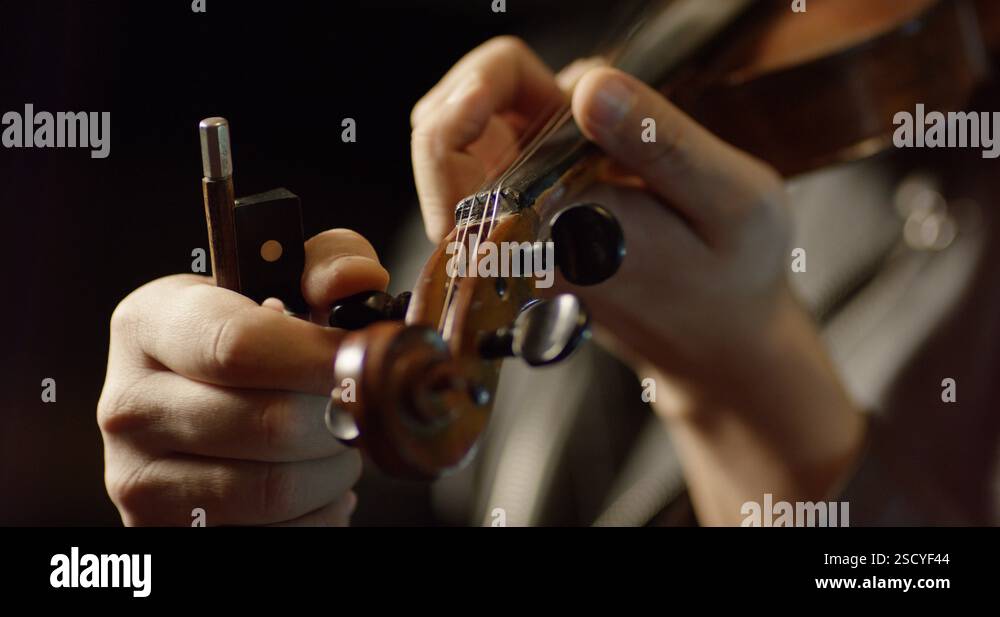 Violin tuning Stock Videos & Footage - HD and 4K Video Clips - Alamy
