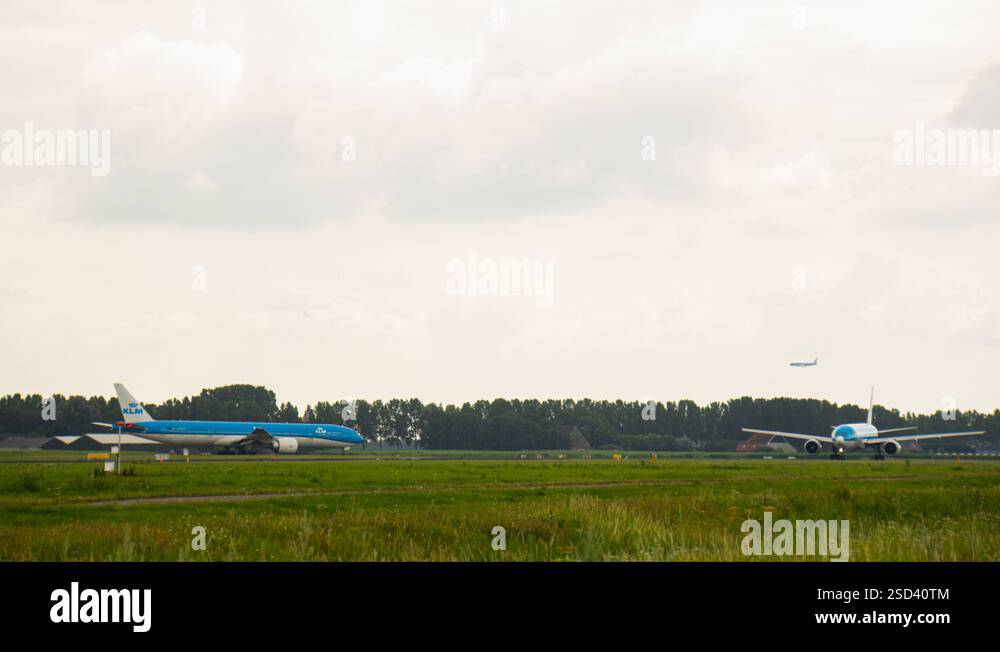 Airplanes waiting for take off in Amsterdam Schiphol Stock Video ...