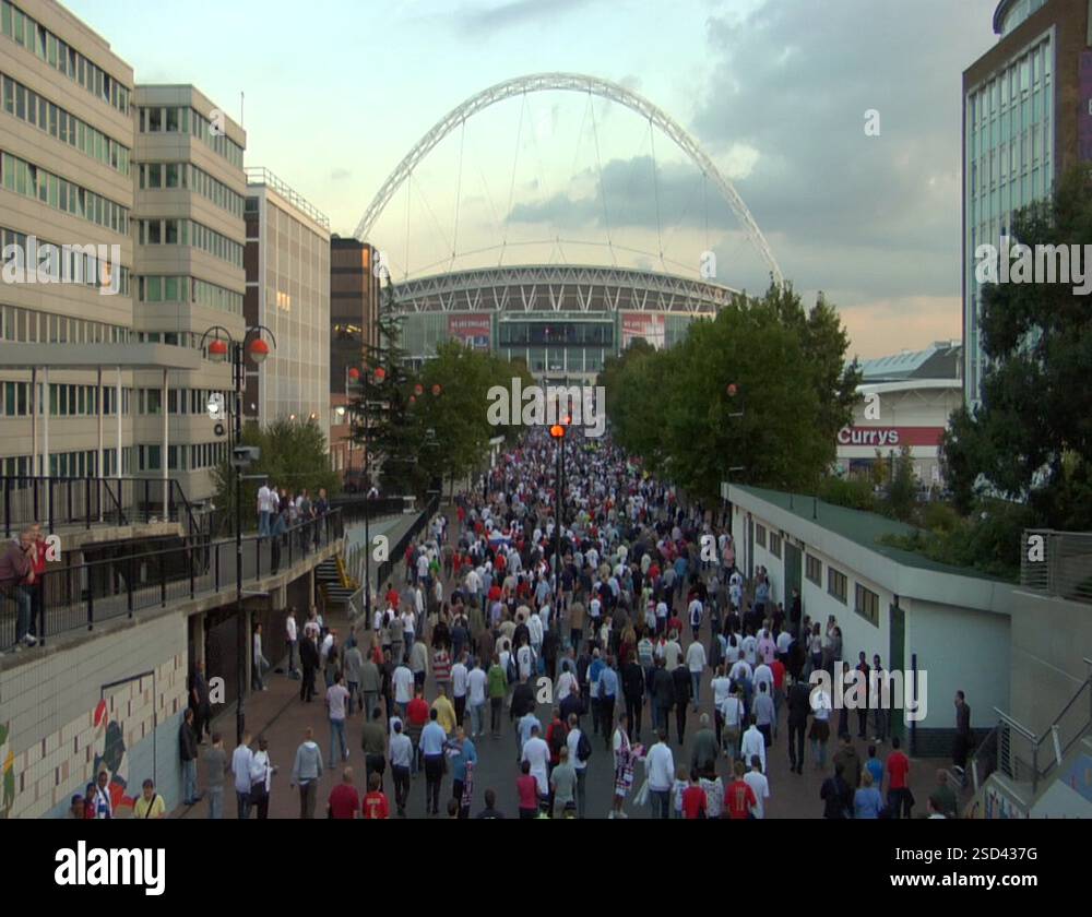 Wembley Way Stock Video Footage - Alamy