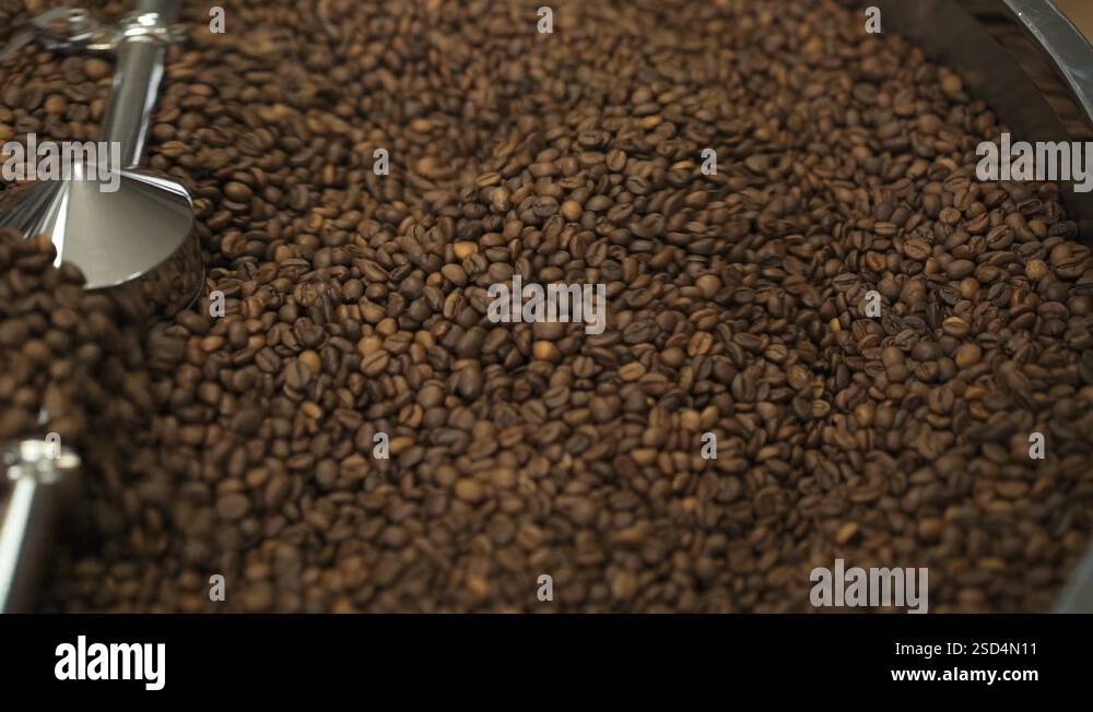 Process of mixing and grinding roasted coffee beans with equipment ...
