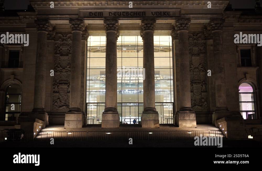 Berlin Reichstag / Bundestag close up zoom in at nighta Stock Video ...