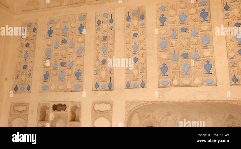 Wall and canopy of the Mirror Room Inside Sheesh Mahal in Amer (Amber ...