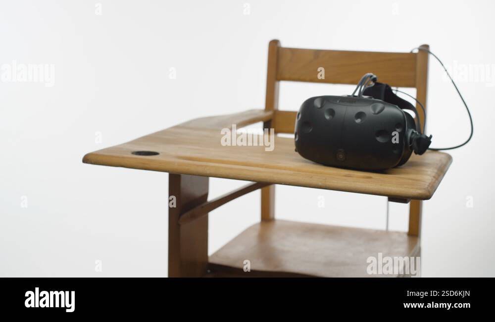 Spinning desk with virtual reality headset for school learning Stock ...