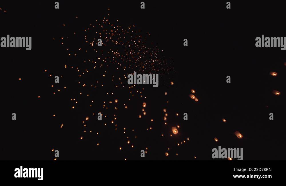 Release floating lanterns to the sky , Yipeng Lanna lantern festival ...