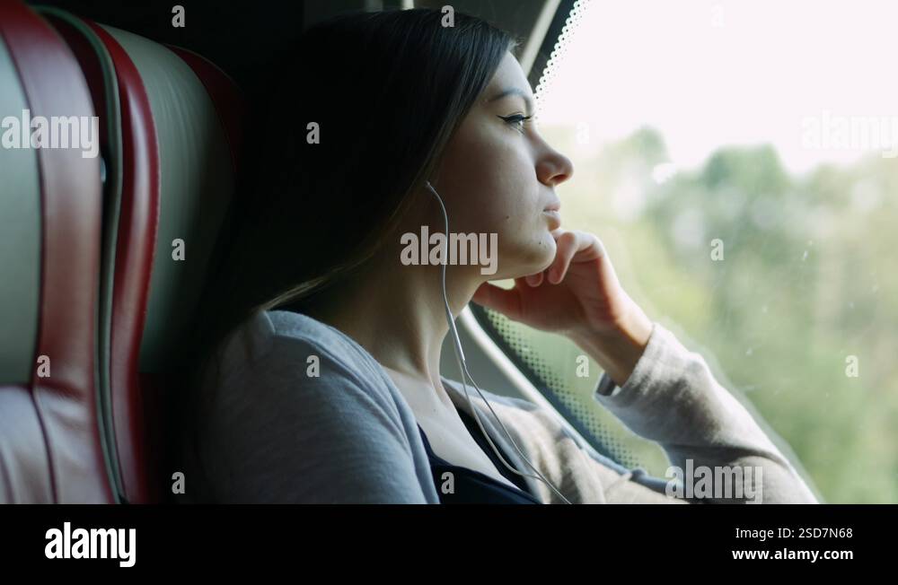 Portrait bus Stock Videos & Footage - HD and 4K Video Clips - Alamy