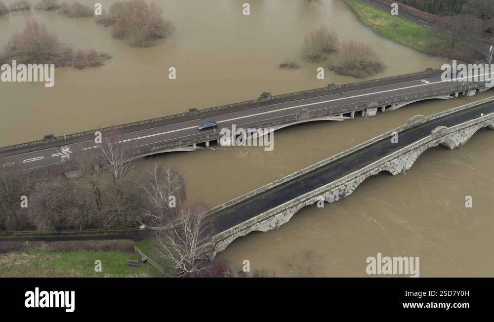 Bridge in flood Stock Videos & Footage - HD and 4K Video Clips - Alamy