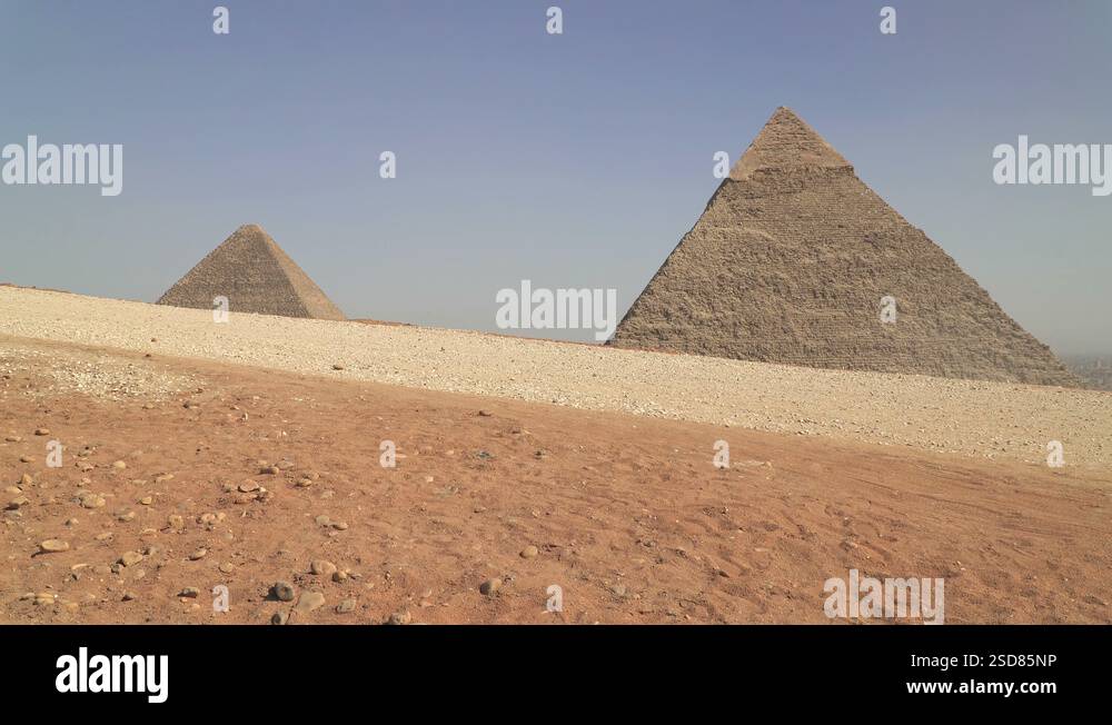 Giza pyramids crowd Stock Videos & Footage - HD and 4K Video Clips - Alamy