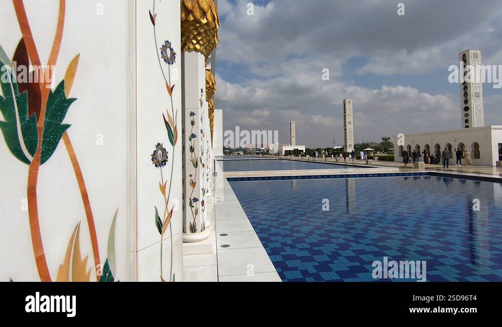 Aesthetic design of Sheikh Zayed Grand Mosque Abu Dhabi reveal shot ...