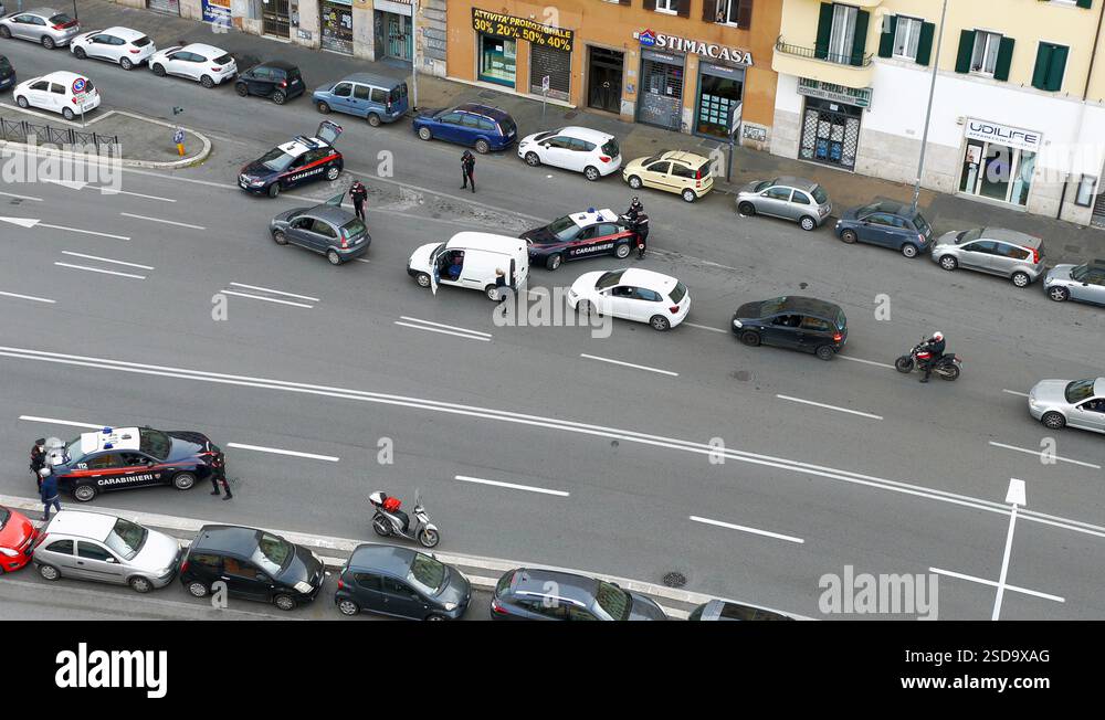 ROME, ITALY - 20 MARZO 2020: Italian police personne wearing ...