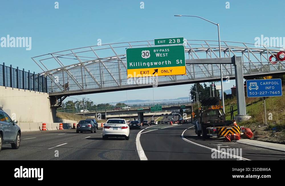 Portland Freeway, Oregon USA, Traffic Sign With Exit to Killingsworth ...