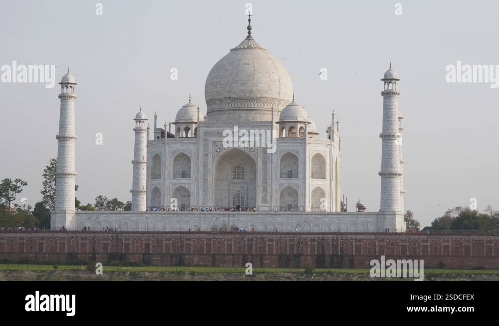 afternoon view of the north side of the taj mahal at agra- 4K 60p Stock ...