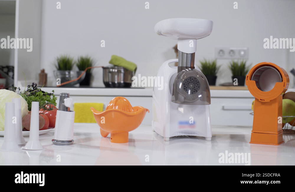 Electric mincer machine with vegetable cutter, sausage stuffing ...