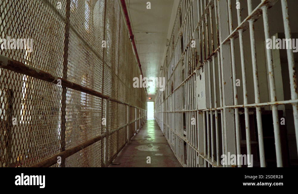 Prisoners jail Stock Videos & Footage - HD and 4K Video Clips - Alamy